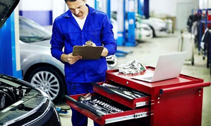 7 Best Mechanic Tool Boxes to Keep Your Gear Organized